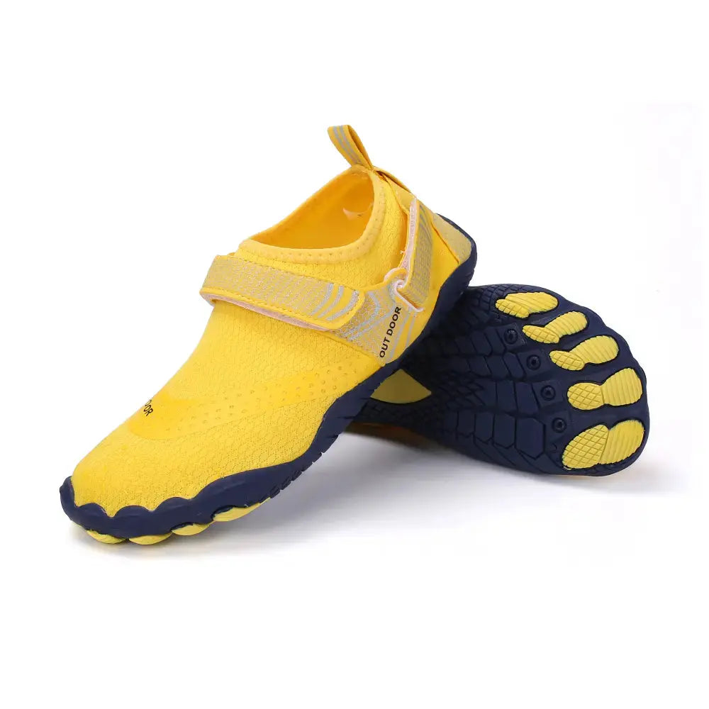 Men & women barefoot shoes. Beaches, hiking, running, climbing, casual ...